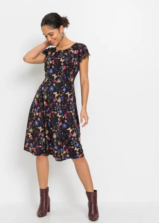 Šaty • cena 12,99 € • obchod bonprix