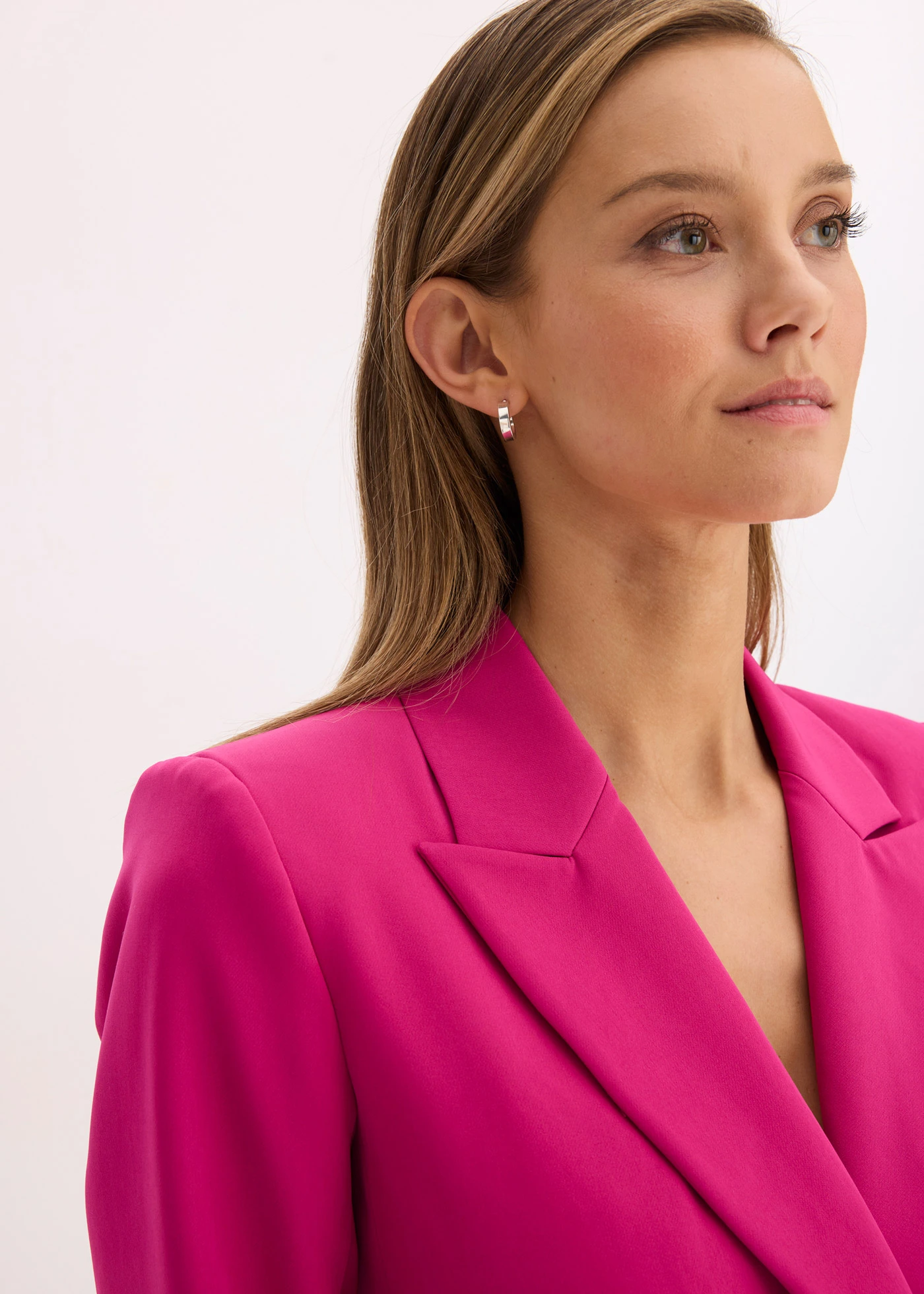 Sacou cu nasture decorativ • preţ 139,90 lei • magazin bonprix