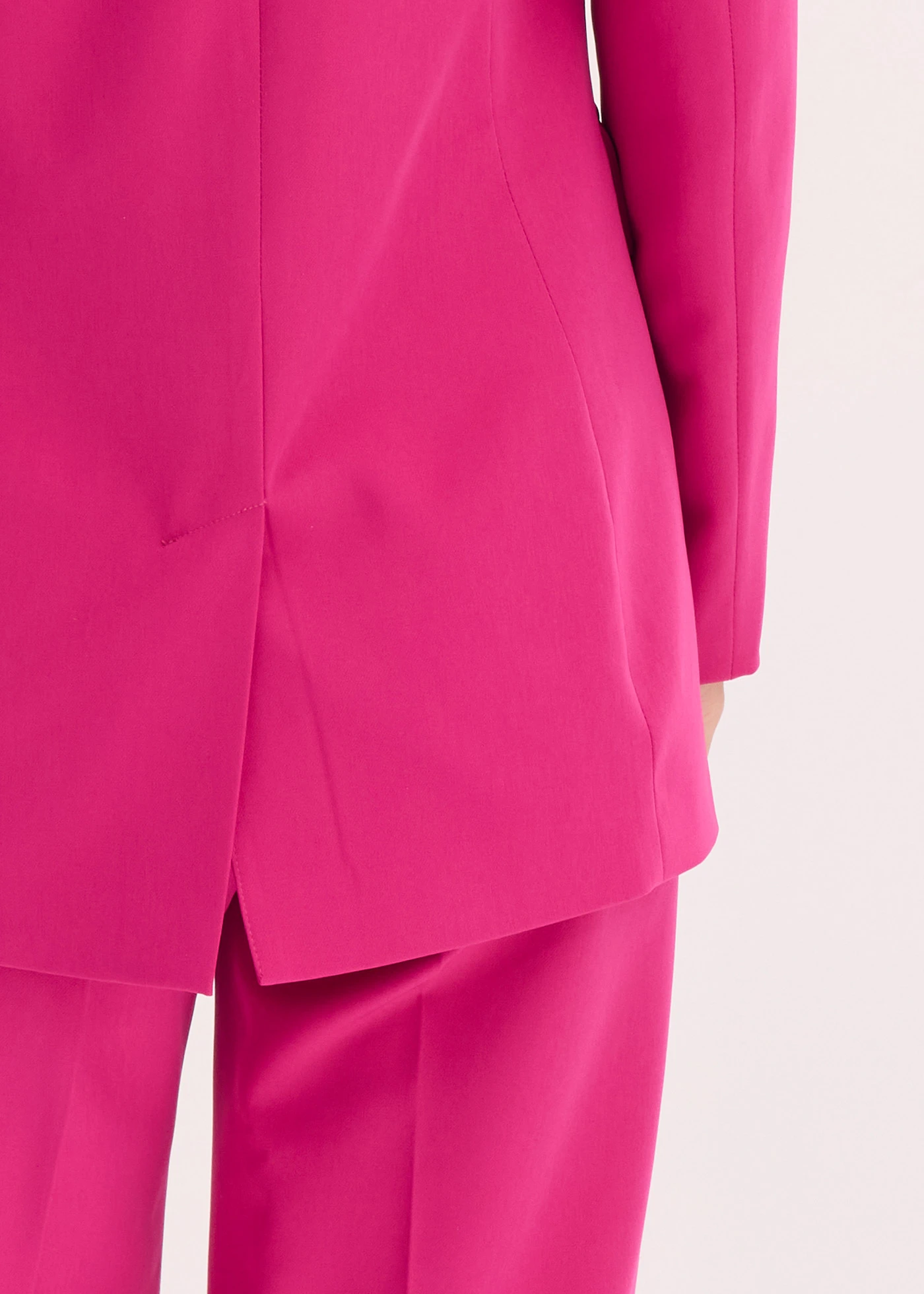 Sacou cu nasture decorativ • preţ 139,90 lei • magazin bonprix